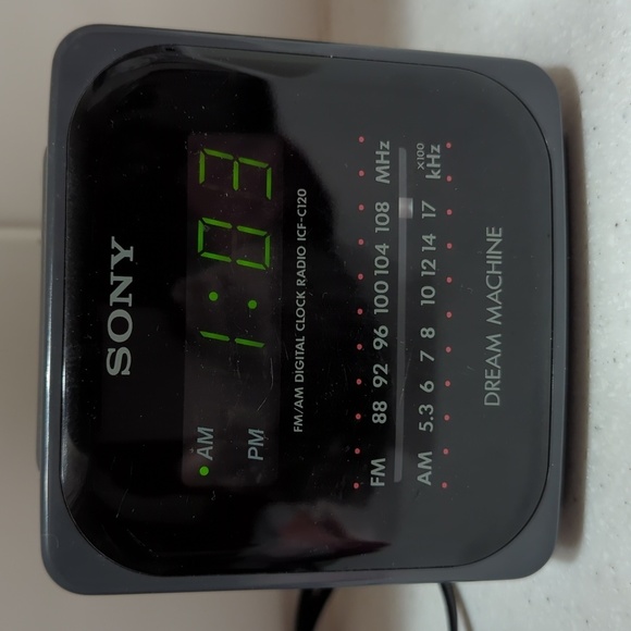 Sony | Other | Vintage 9s Sony Dream Machine Alarm Clock Radio | Poshmark